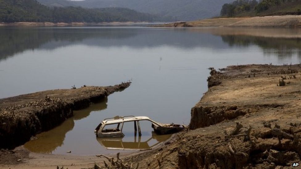 Brazil drought crisis deepens in Sao Paulo - BBC News