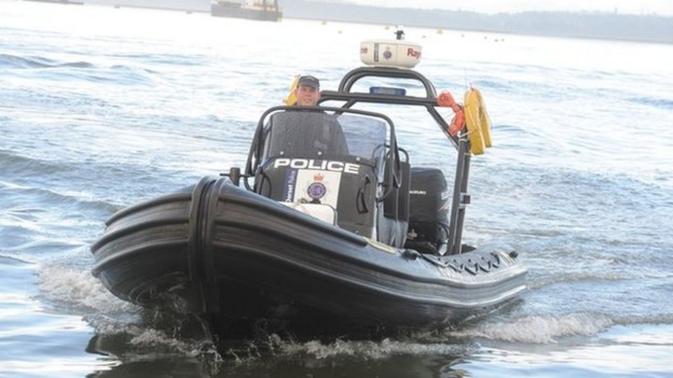 Dorset Police launch £54,000 marine boat - BBC News