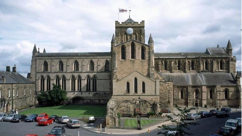Hexham Abbey £3m makeover complete - BBC News