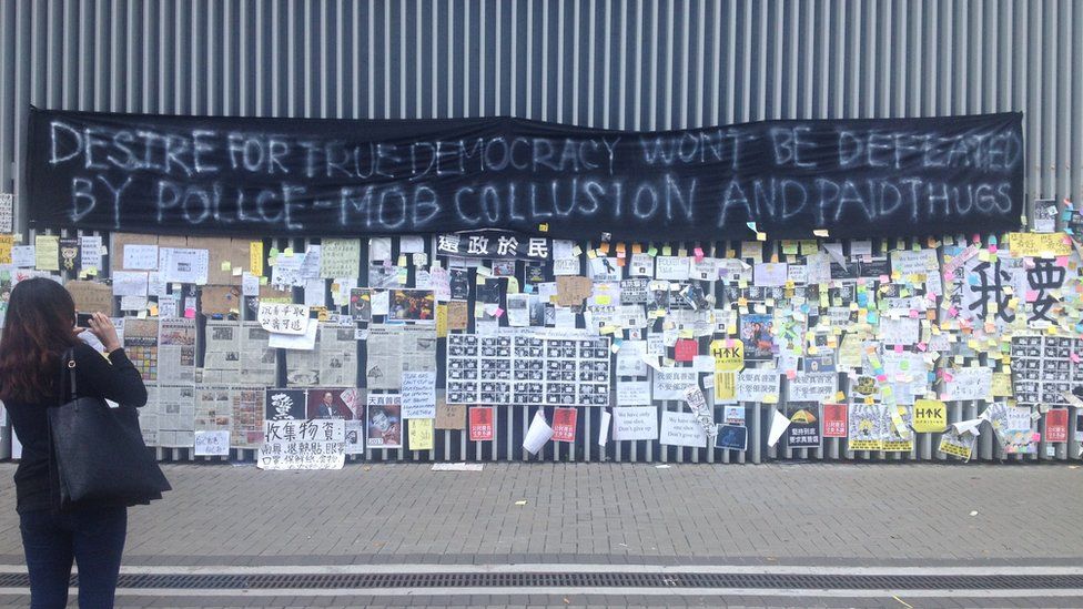 In pictures: Hong Kong protest art - BBC News