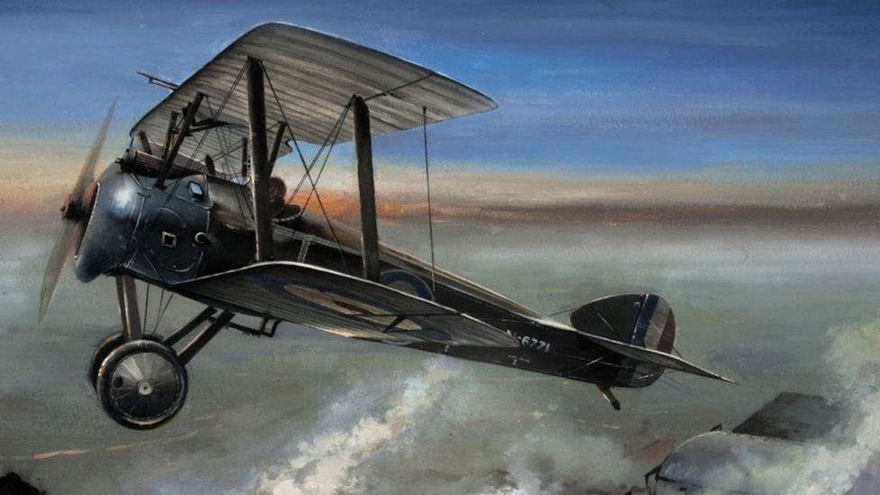 Grandfather's WW1 Bristol Scout replica built by brothers - BBC News