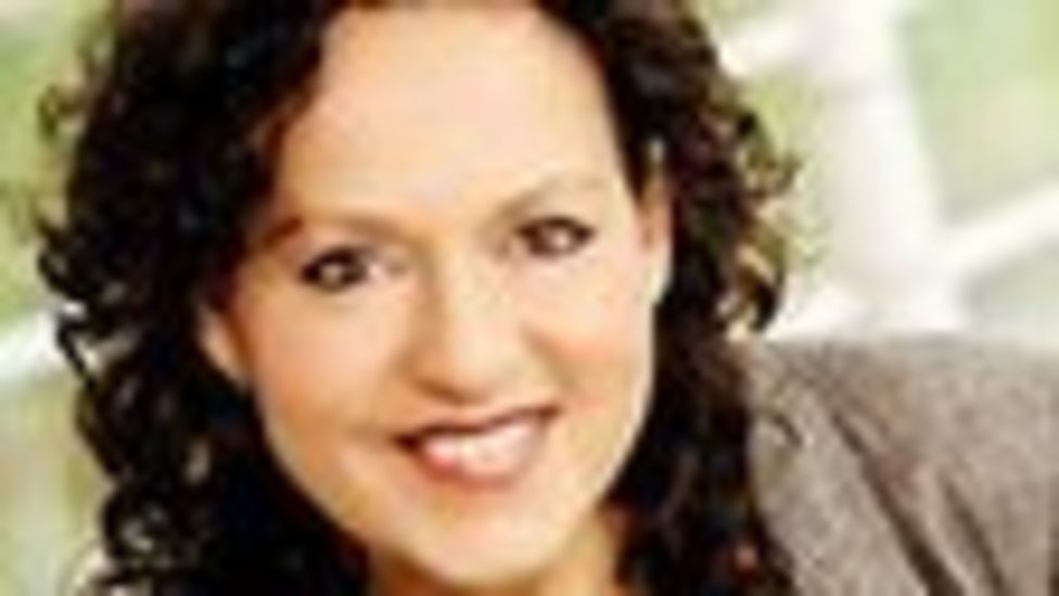 Hundreds of IT jobs to be created in south Wales by CGI UK - BBC News