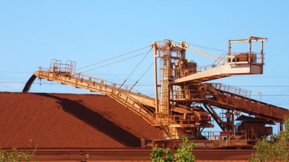 Voices from Gove: Can a mining town survive a shutdown? - BBC News