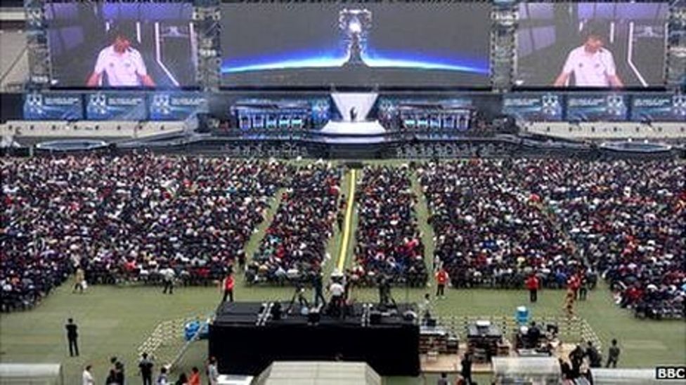 League of Legends gaming final fills Seoul stadium - BBC News