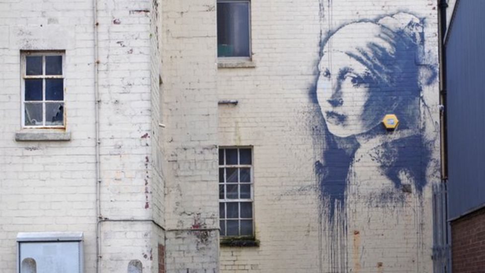 Coronavirus: Banksy's Girl with a Pierced Eardrum given face mask - BBC ...