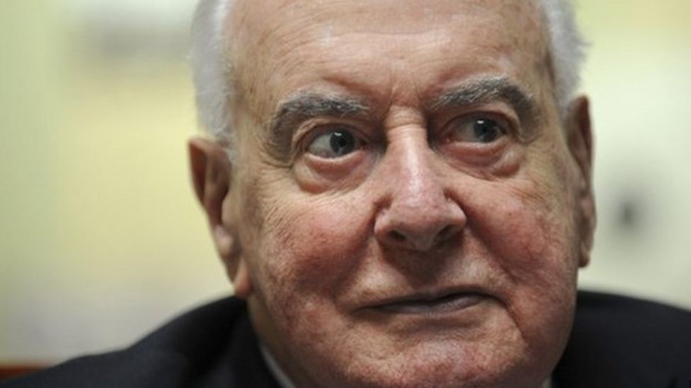 Former Australian PM Gough Whitlam dies at 98 - BBC News