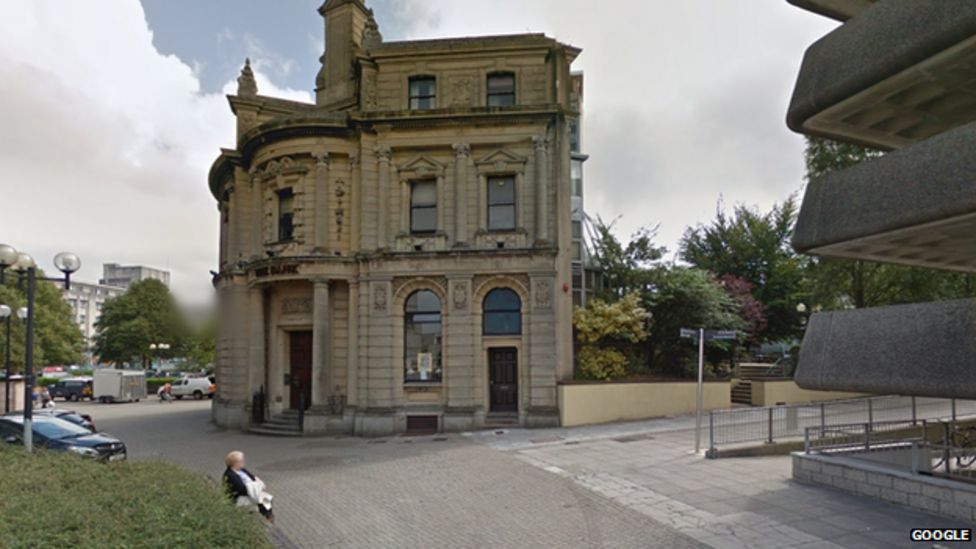 See the pubs that were converted from old bank branches - BBC News