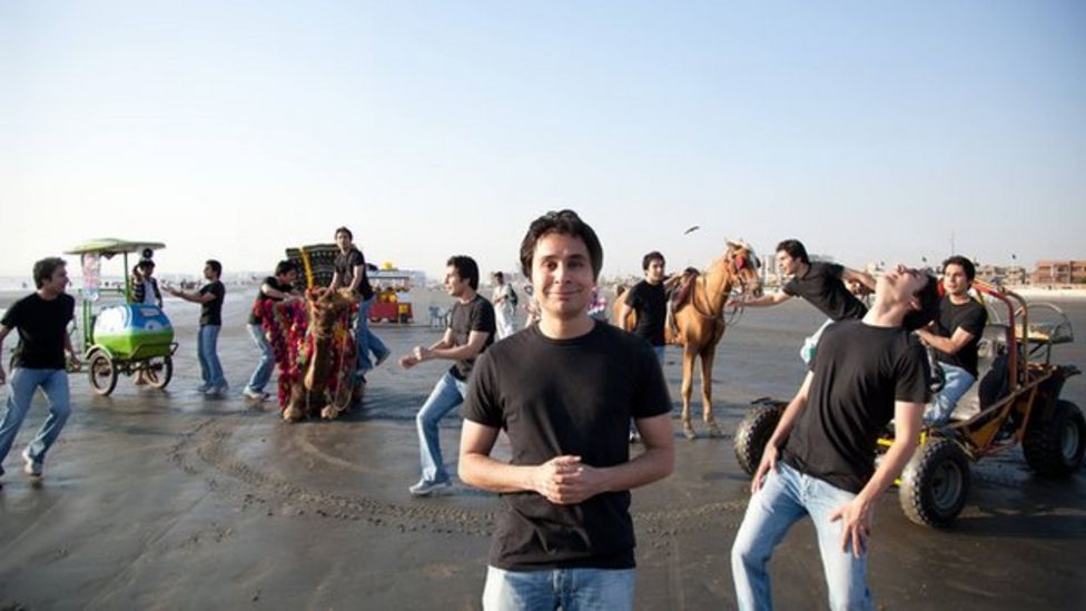 The second funniest person in the world is Pakistani - BBC News