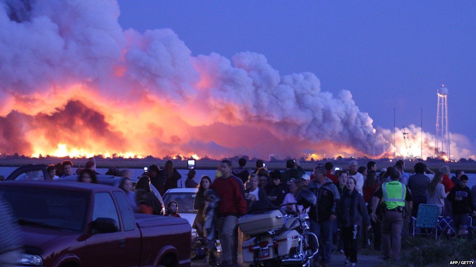 Day in pictures: 29 October - BBC News