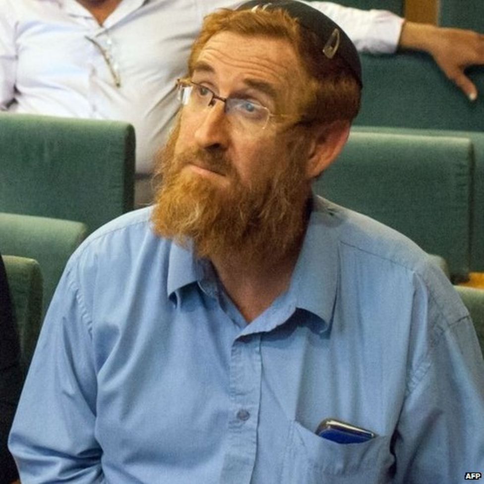 Jerusalem holy site closure 'declaration of war' - Abbas - BBC News