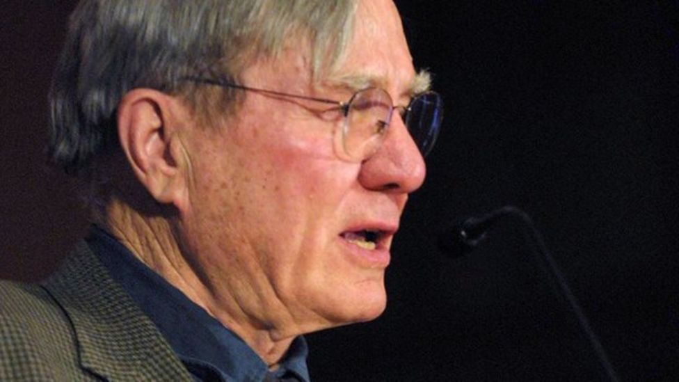 Mark Strand, Pulitzer-winning US poet, dies at 80 - BBC News