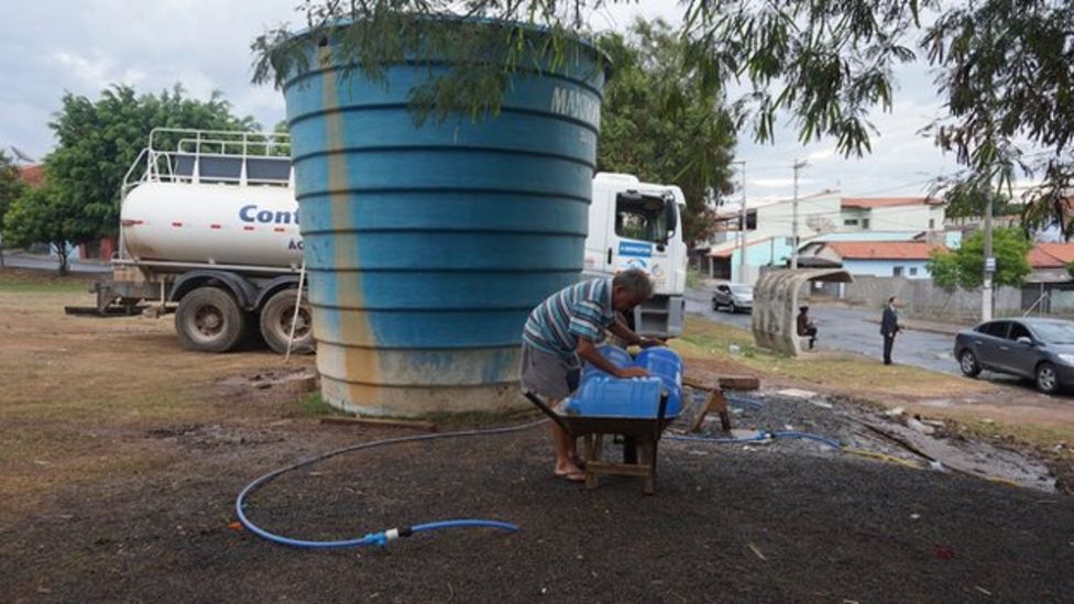 Brazil drought: Sao Paulo sleepwalking into water crisis - BBC News