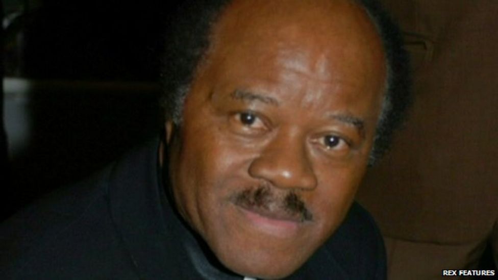 Dr Daniel Ubani wins costs from Cambridgeshire victim's son - BBC News