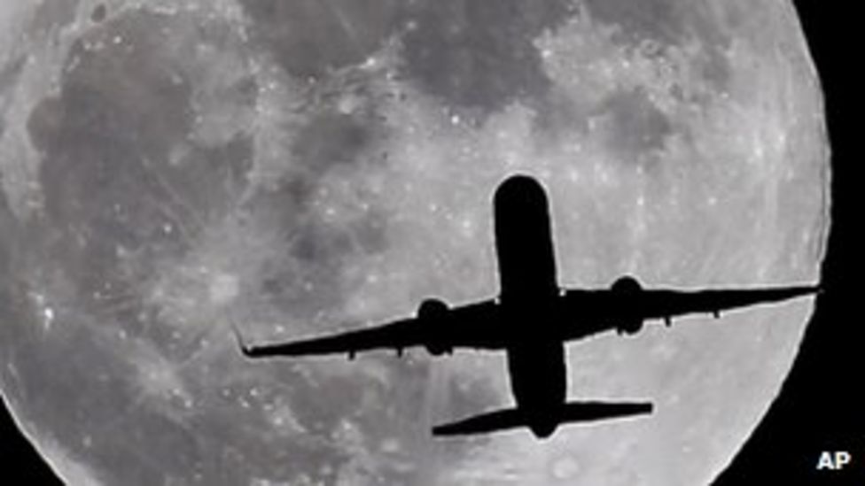 Newspaper headlines: Osborne 'unspun', and the 'poppy plot' - BBC News