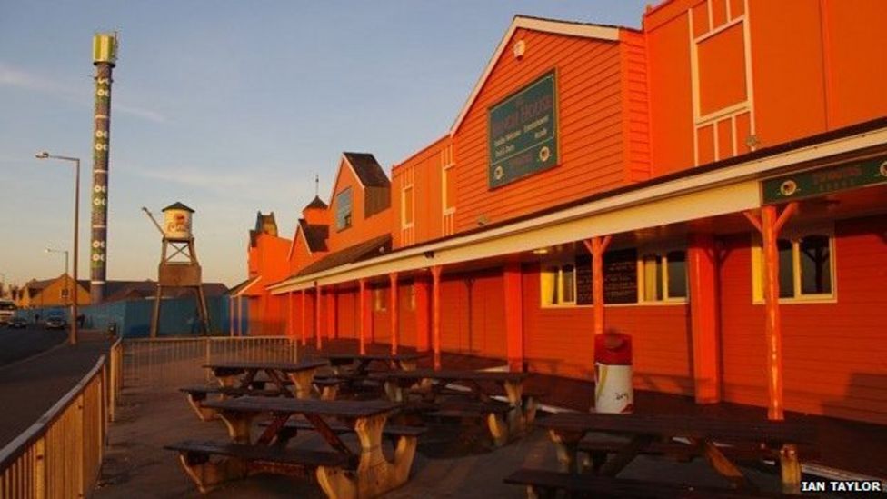 Plan to redevelop Frontierland site in Morecambe approved - BBC News