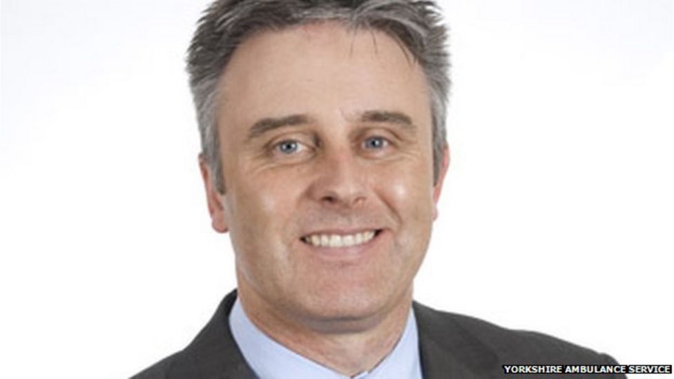 Yorkshire ambulance chief executive David Whiting resigns - BBC News