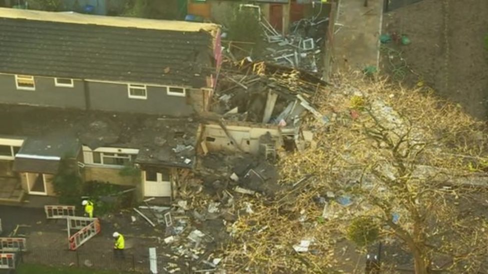 House in Southampton destroyed by 'gas explosion' - BBC News
