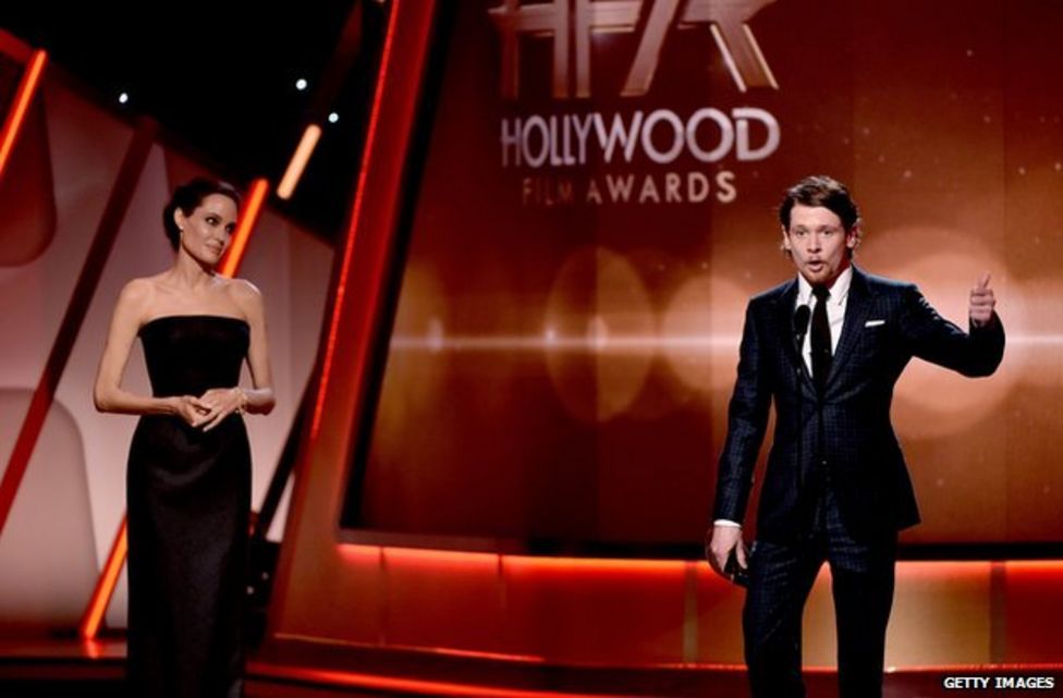 Angelina Jolie baffles Hollywood with 'ay up me duck' - BBC News