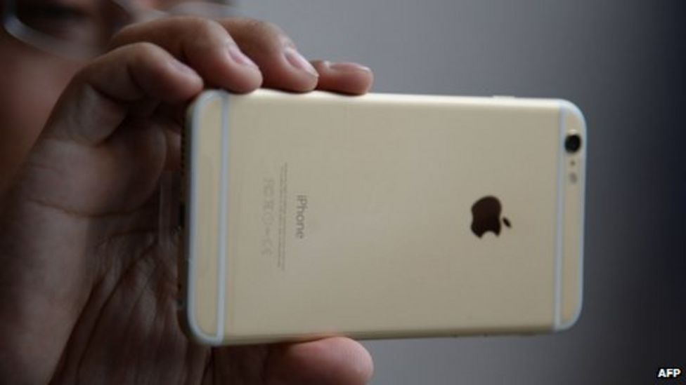 'Sophisticated' Android malware hits phones - BBC News