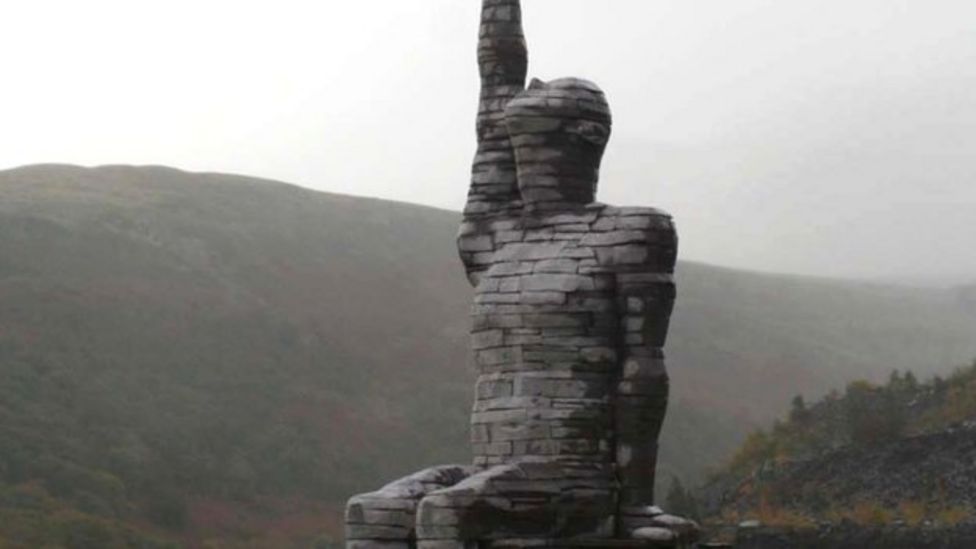 Waste blue slate in Gwynedd inspires sculpture - BBC News