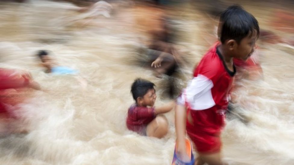 Risk from extreme weather set to rise - BBC News