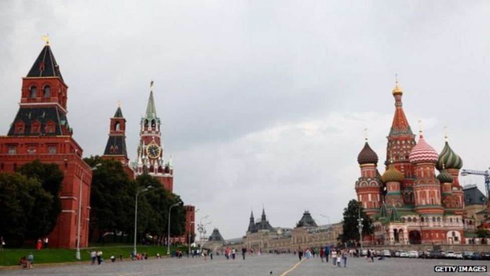 Russia warns of recession in 2015 - BBC News