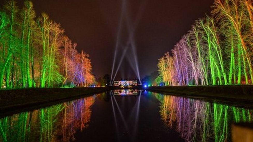 Erddig Hall marks 40 years of being open to visitors - BBC News