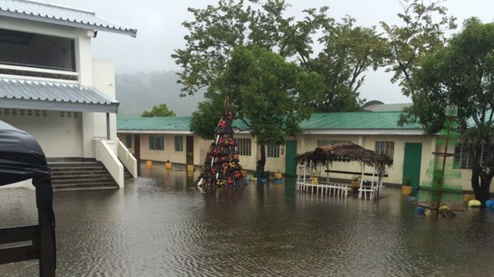 Typhoon Hagupit in pictures and tweets - BBC News