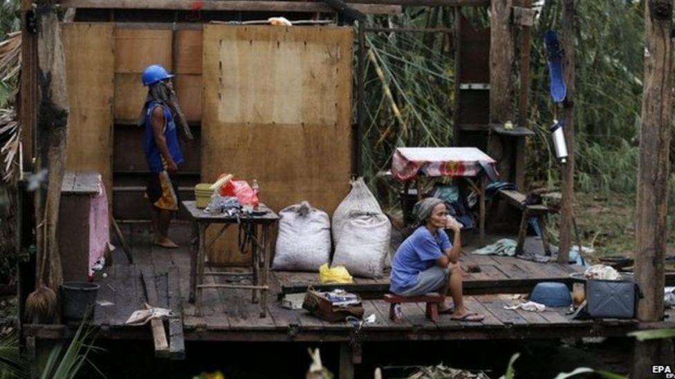 Typhoon Hagupit in pictures and tweets - BBC News