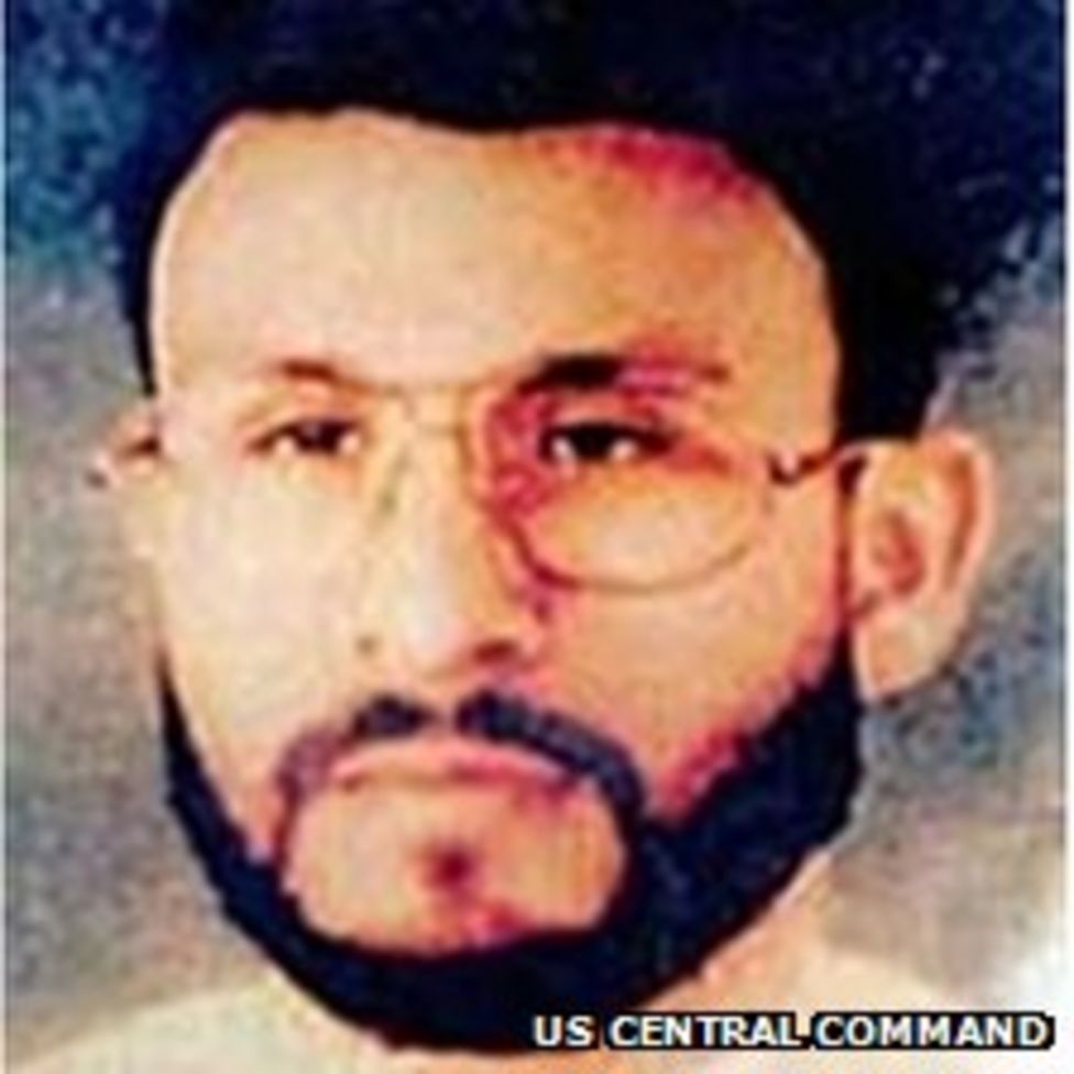 Report on CIA details 'brutal' post-9/11 interrogations - BBC News