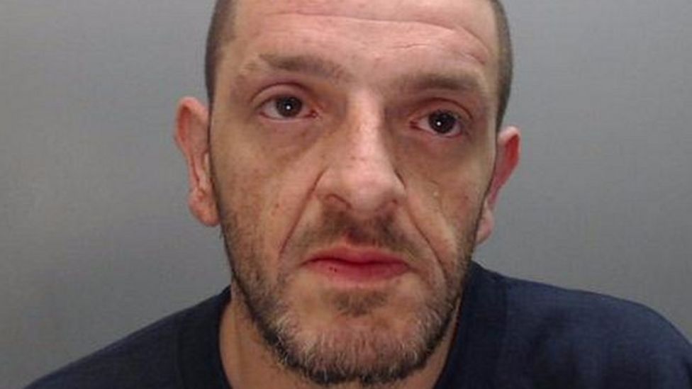 Facebook reunion murder: David Hoyle killed Rebecca Bamber - BBC News