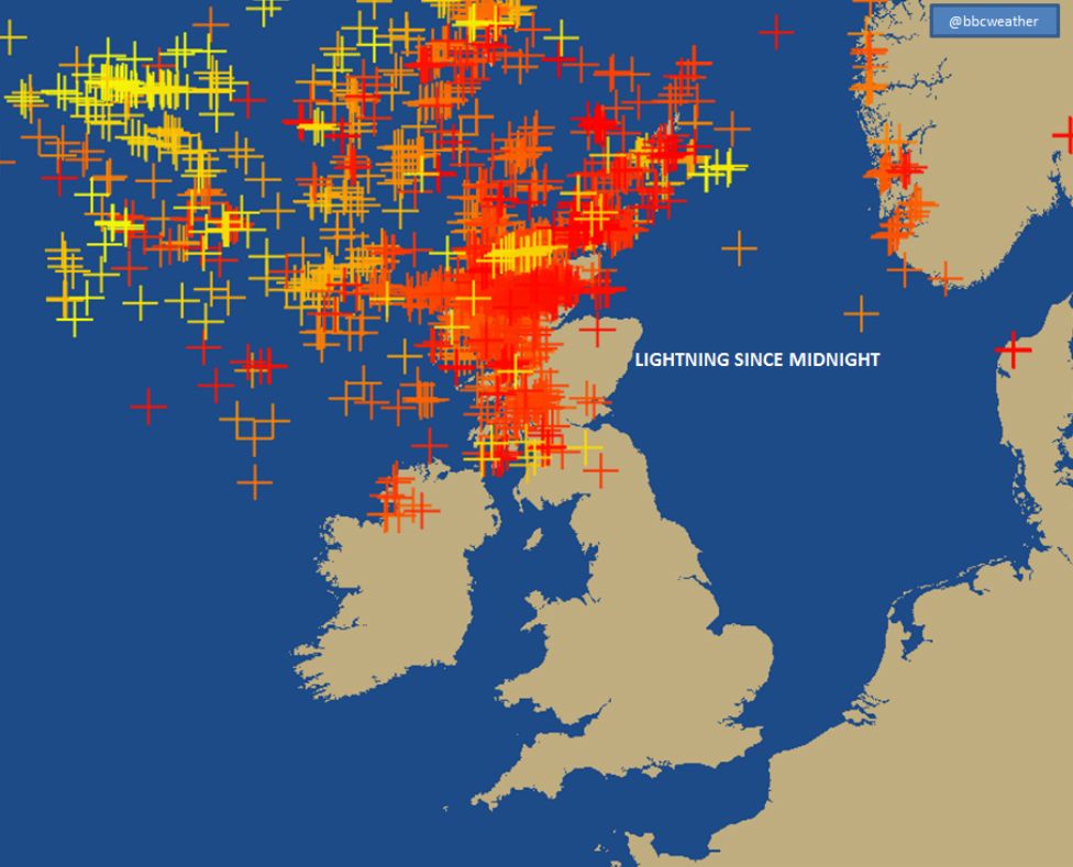 The UK's winter 'weather bomb' in maps - BBC News
