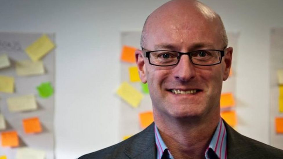 'Bronze Age burial site' in Suffolk spotted on Google Maps - BBC News