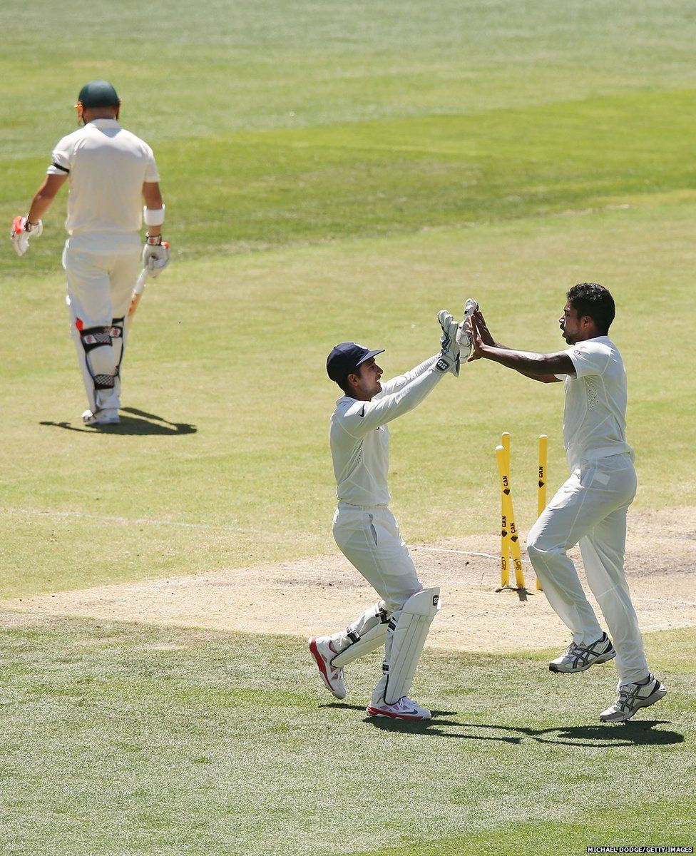 Day in pictures: 12 December 2014 - BBC News