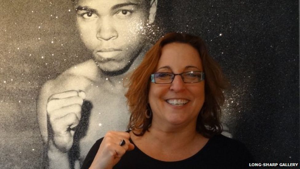 Virtual galleries open new markets for art - BBC News