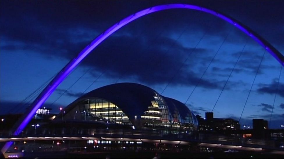 Plans unveiled for £200m Gateshead riverside arts complex - BBC News