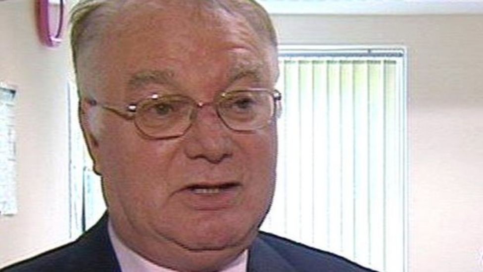 Prof Stephen Logan named as new NHS Grampian chairman - BBC News