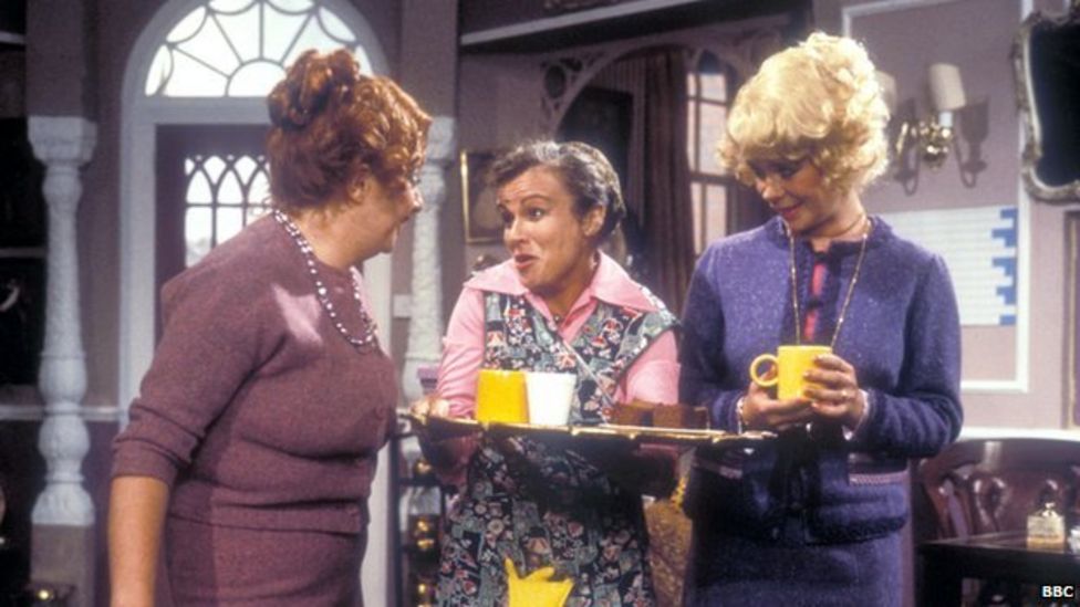 Julie Walters is happy if Mrs Overall becomes legacy - BBC News