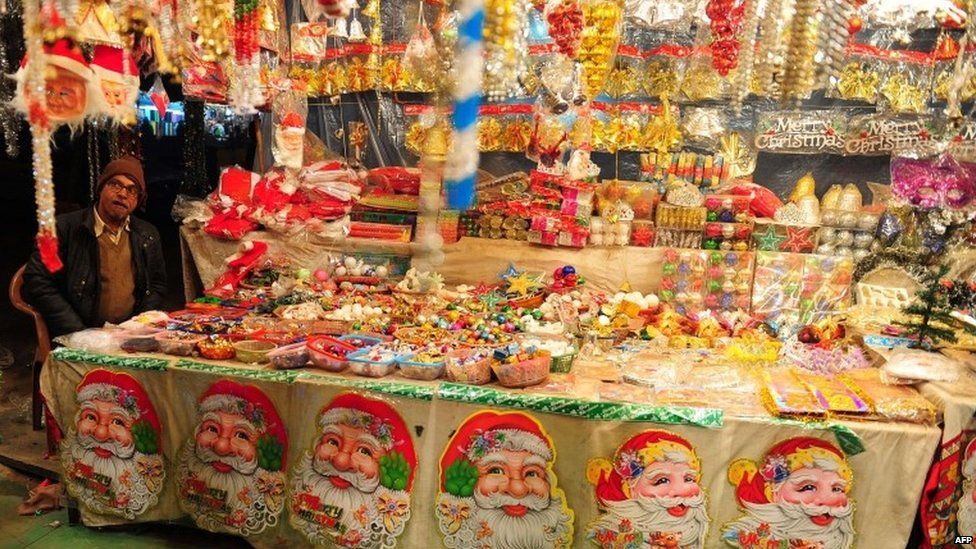 In pictures: India celebrates Christmas - BBC News