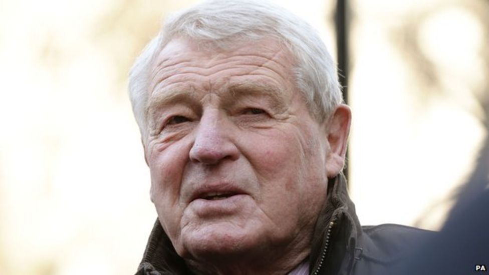 New Year Honours 2015: Twelve famous faces - BBC News