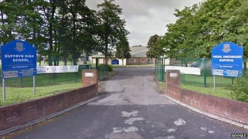 Welsh-medium plan for Newport's Duffryn High School - BBC News
