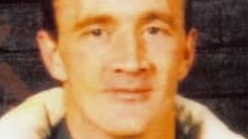 Arrest over death of John McCallum in Clydebank - BBC News