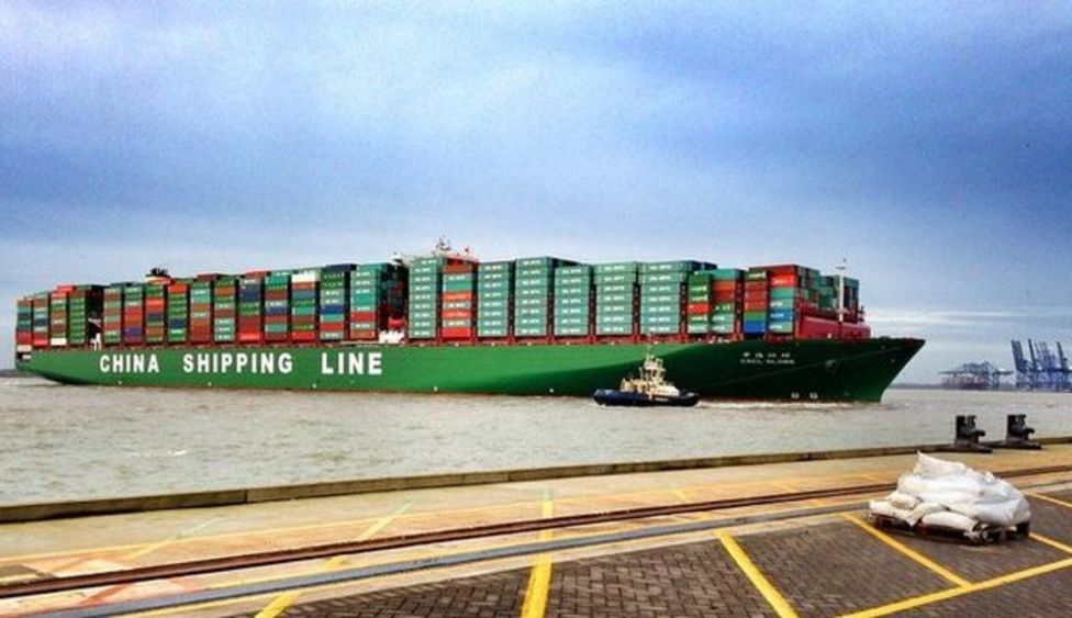 CSCL Globe: Felixstowe arrival for world's largest container ship - BBC ...
