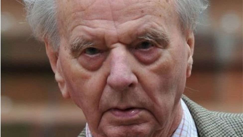 Jack Mount abuse trial: Accuser 'devastated' by halted case - BBC News