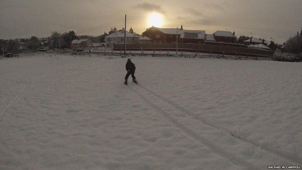 In pictures: Snowfall across Northern Ireland - BBC News