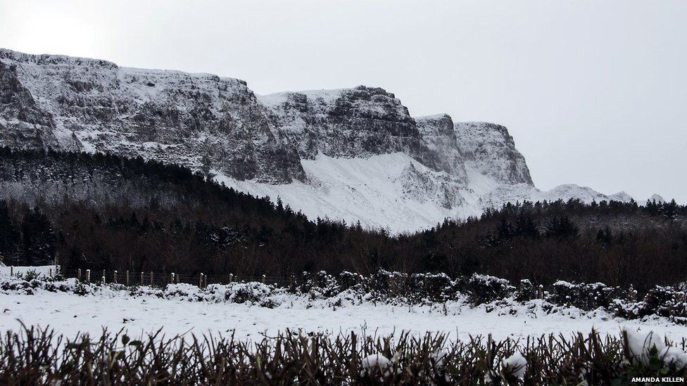 In pictures: Snowfall across Northern Ireland - BBC News