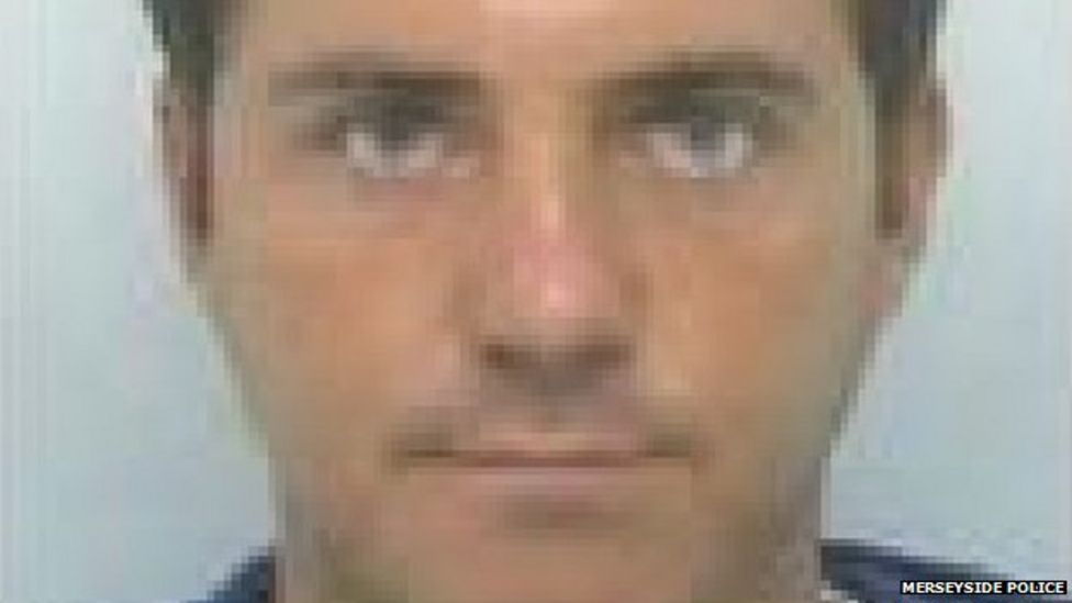 PC Neil Doyle murder case arrest warrant issued - BBC News