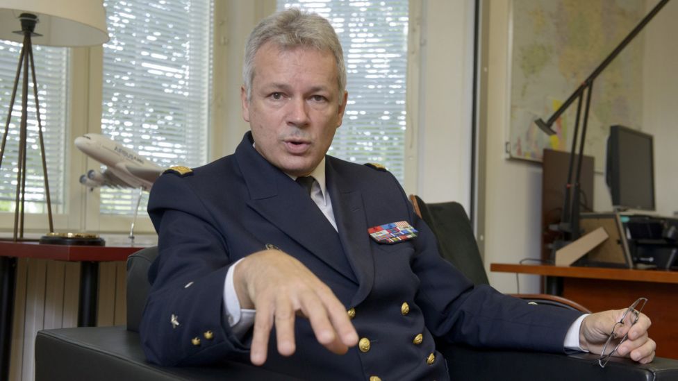 Cybersecurity: Tech firms urged to share data with US - BBC News