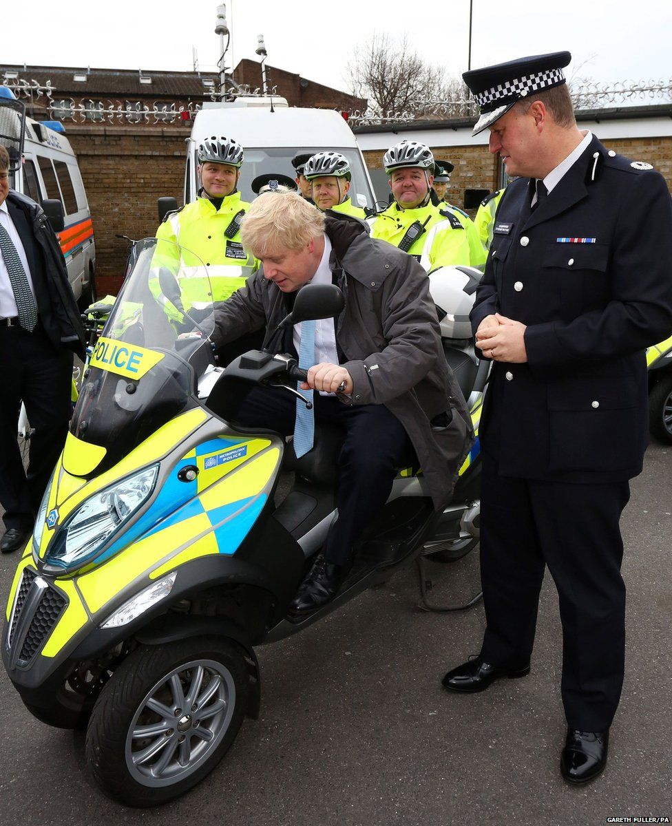 Day in pictures: 16 January 2015 - BBC News