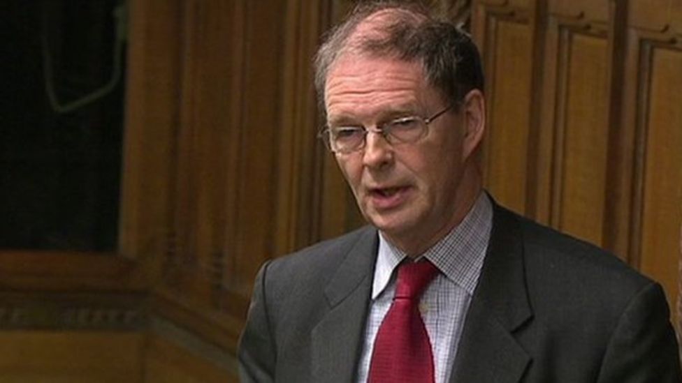 Tory MP James Arbuthnot reveals pressure to hide atheism - BBC News